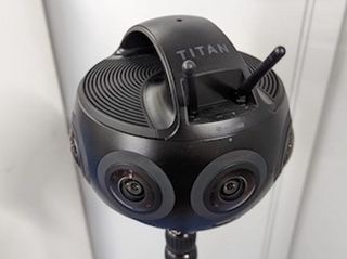 Insta360 Titan